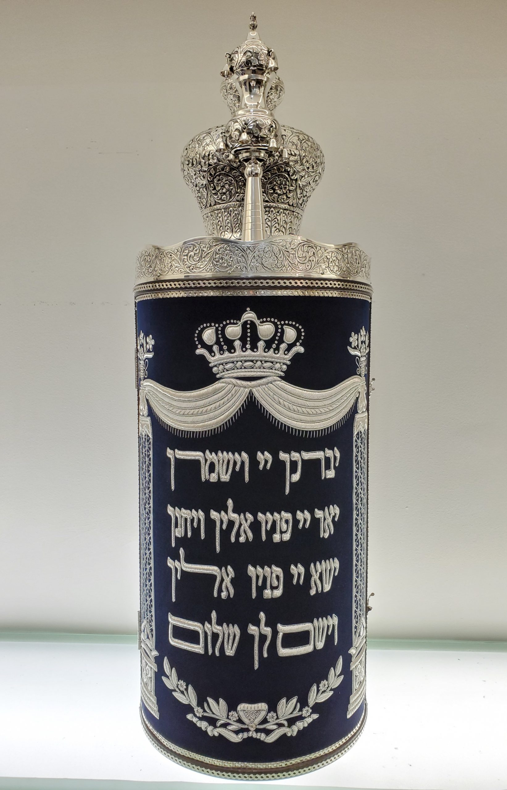 תיקים לספרי תורה